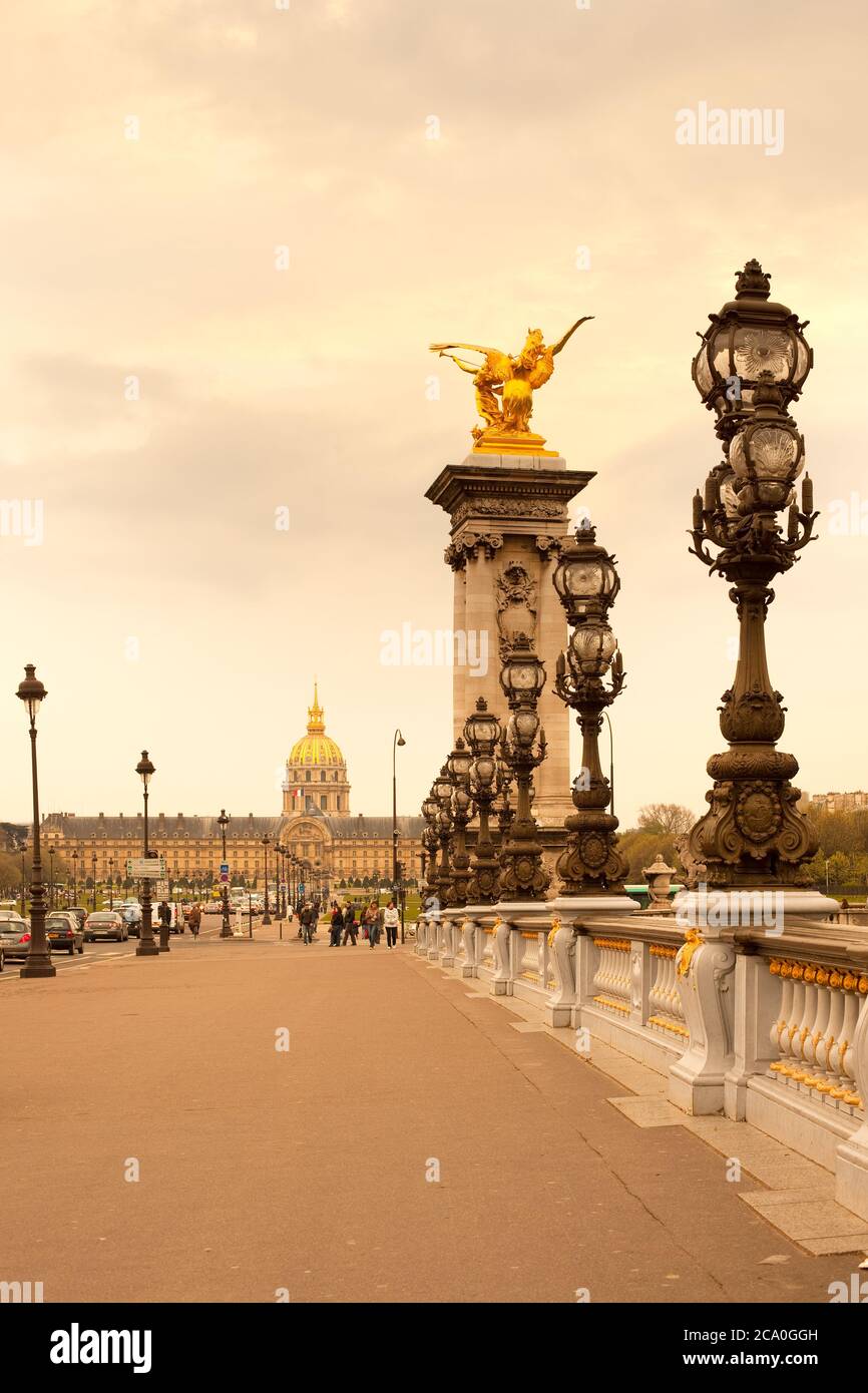 Pont art nouveau hi-res stock photography and images - Alamy