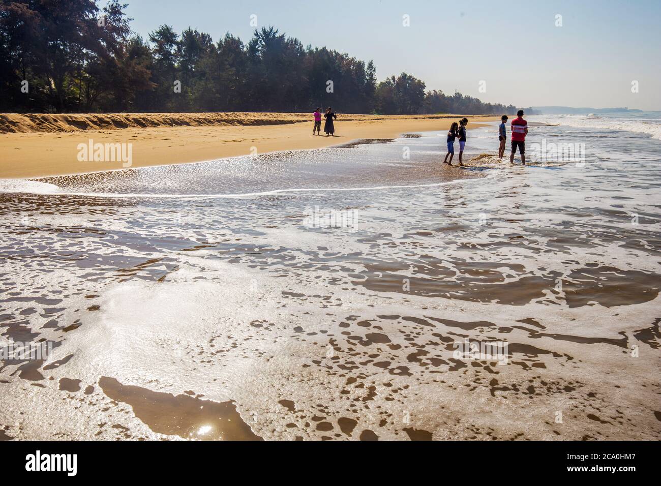 British family in Kumtu region South India - recreation on Nirvana ...
