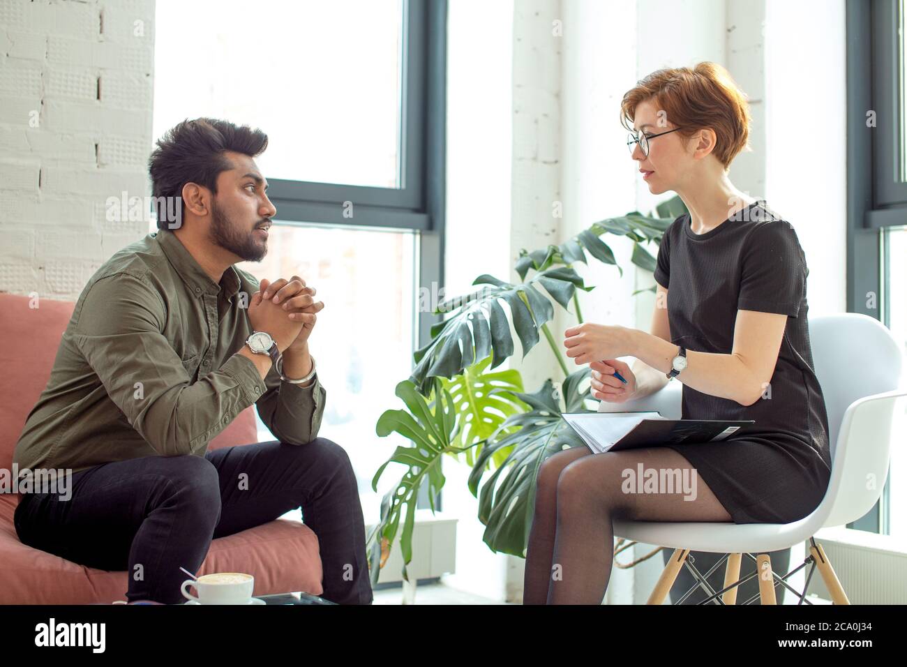 Clinical psychologist hi-res stock photography and images - Alamy