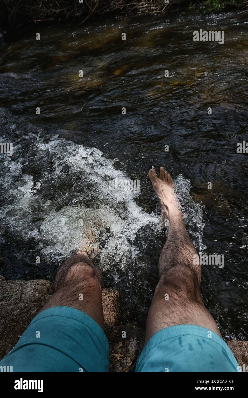 Splash feet hi-res stock photography and images - Alamy
