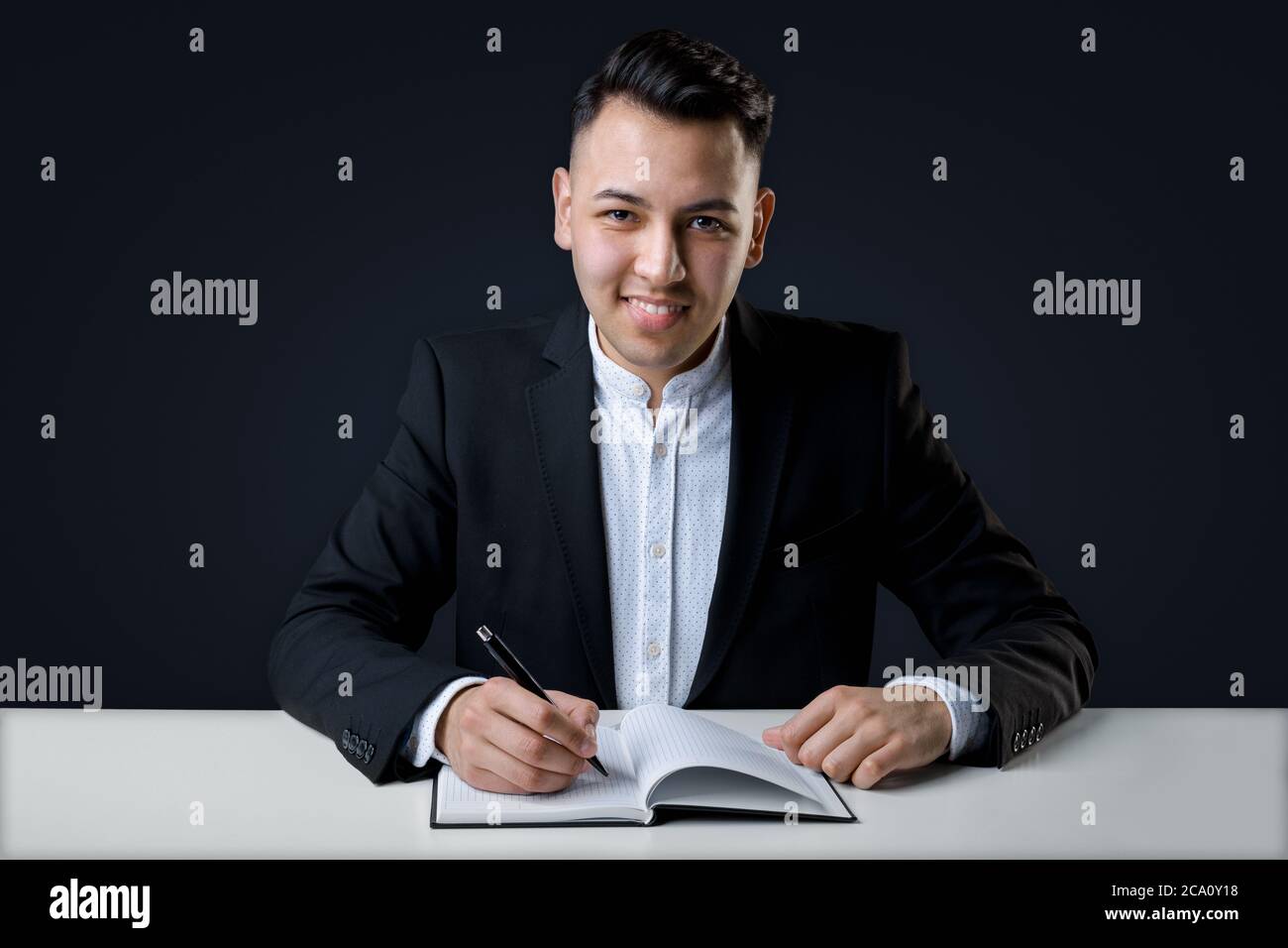 Candidates business man hi-res stock photography and images - Alamy