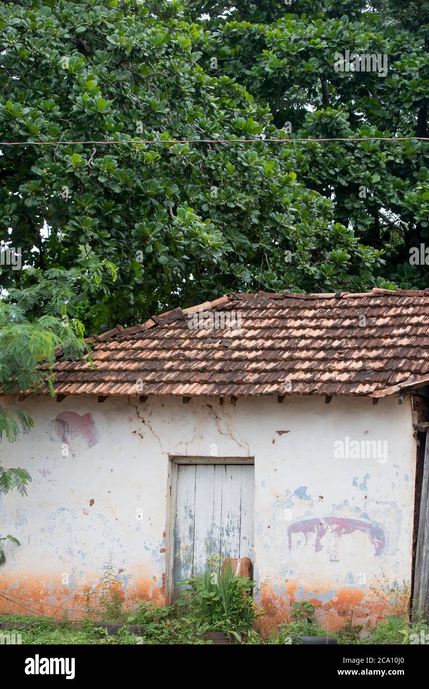Brazilian farm house hi-res stock photography and images - Alamy