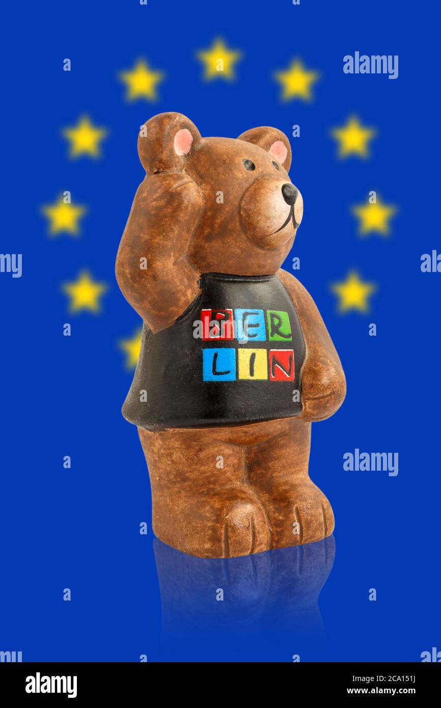Berlin bear symbol emblem city hi-res stock photography and images - Alamy