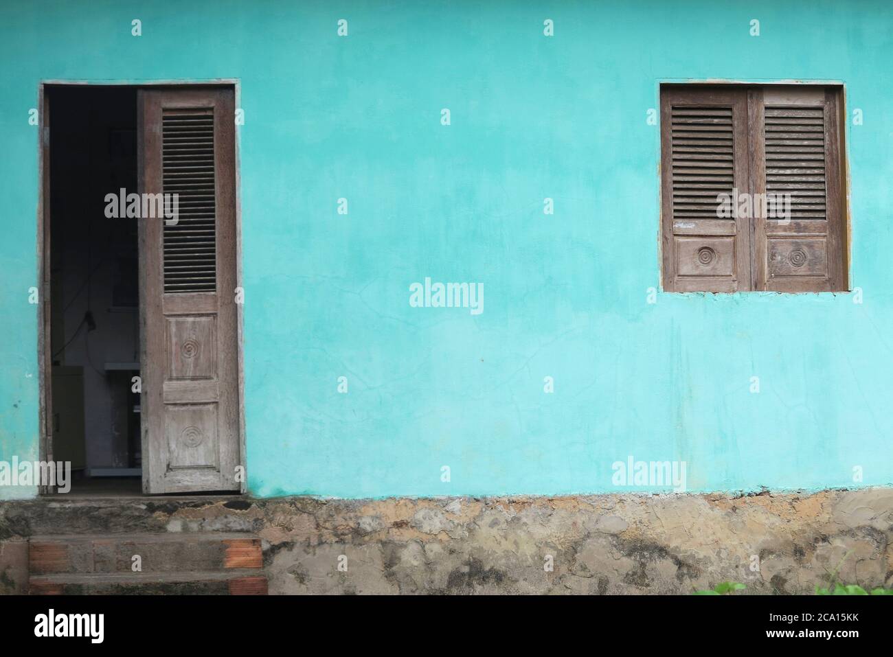 old and poor house on countryside of Brazil Stock Photo - Alamy