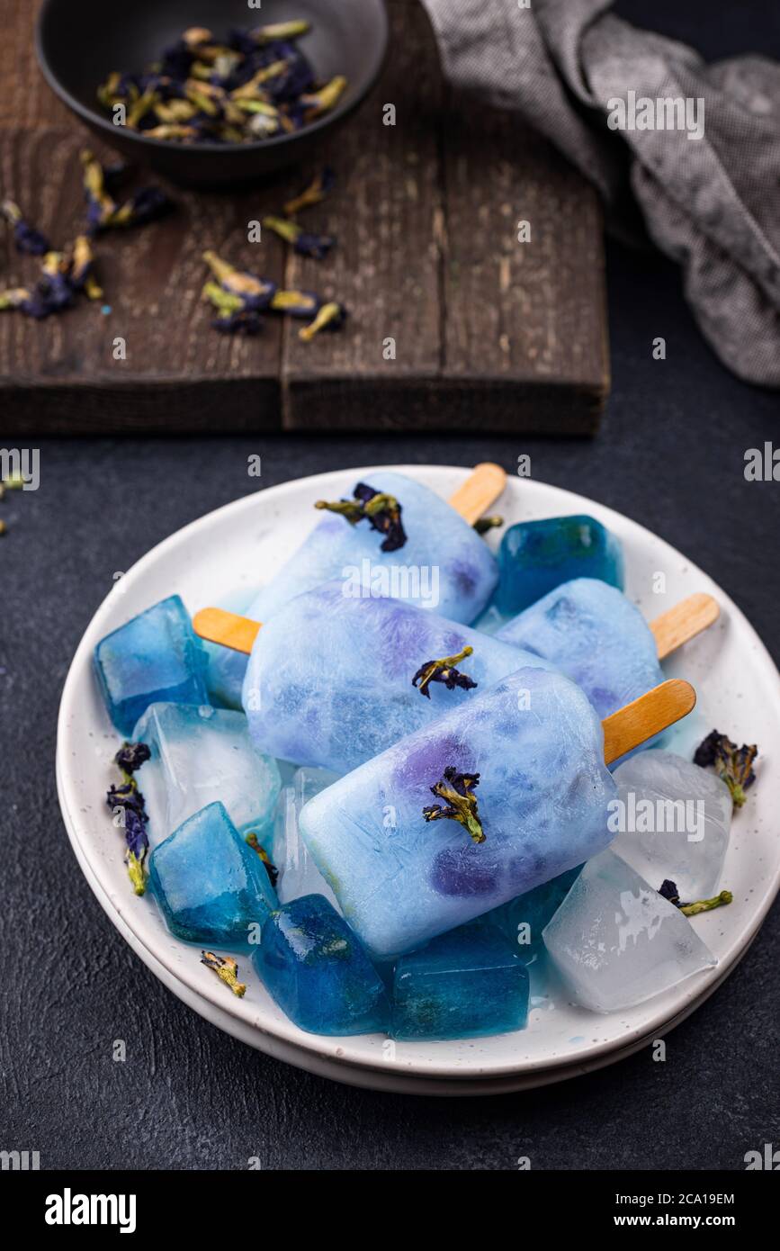 Blue popsicle hi-res stock photography and images - Alamy