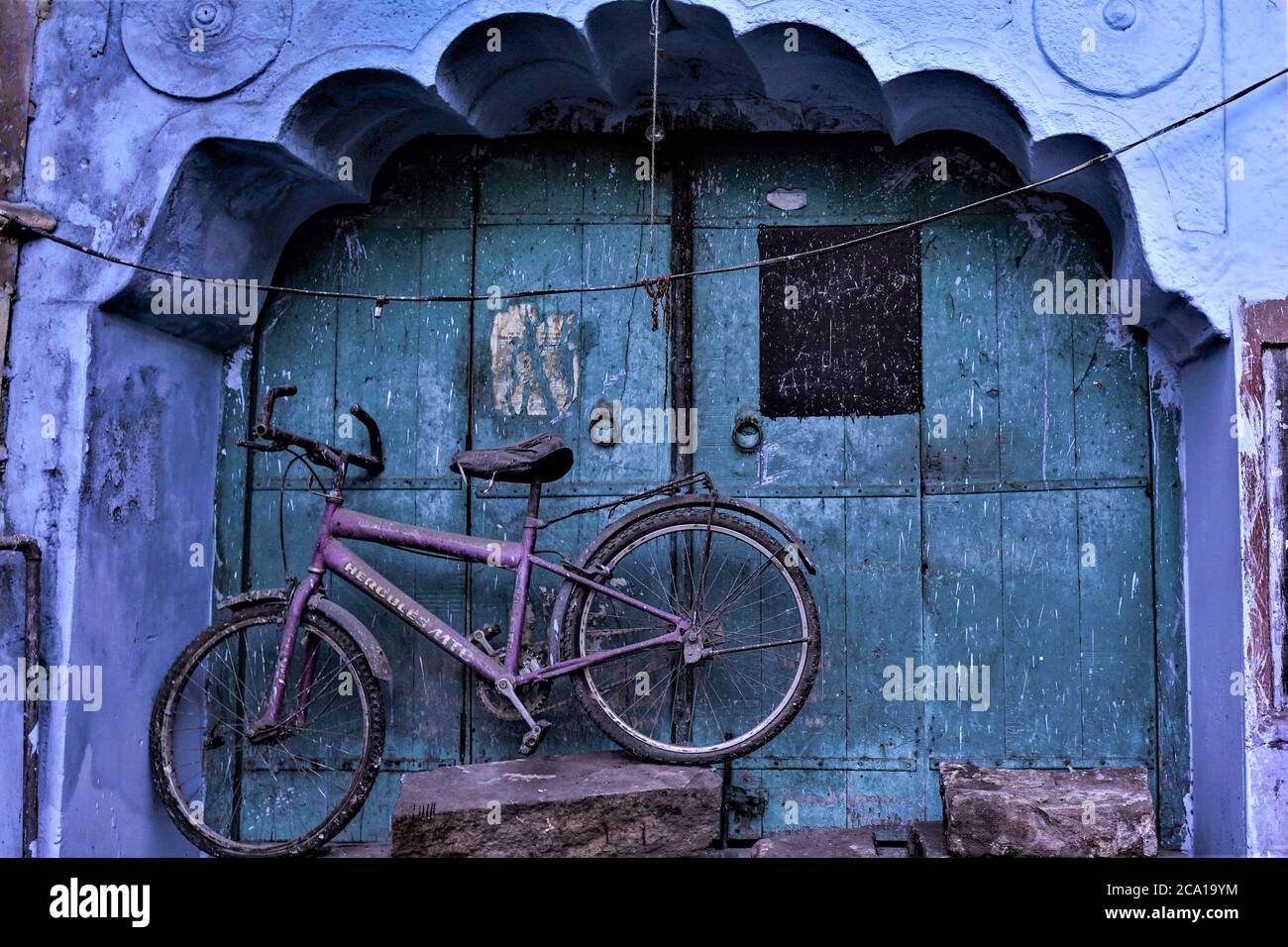 Forgotten item hi-res stock photography and images - Alamy