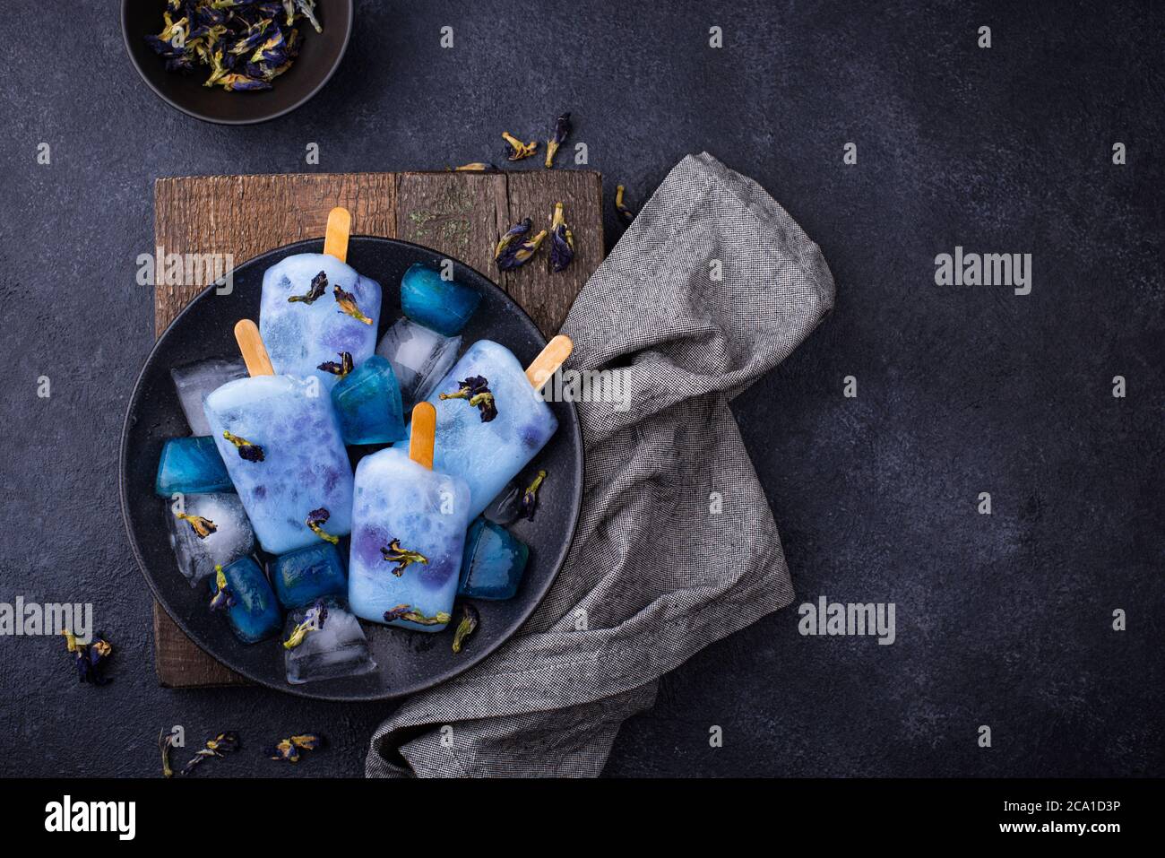 Blue popsicle hi-res stock photography and images - Alamy