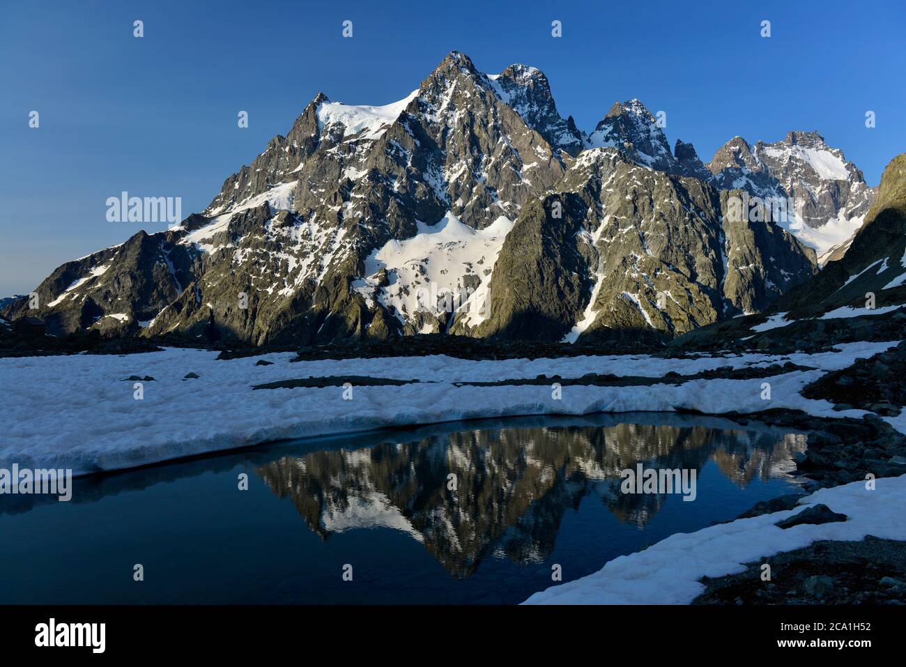 Pelvoux hi-res stock photography and images - Alamy