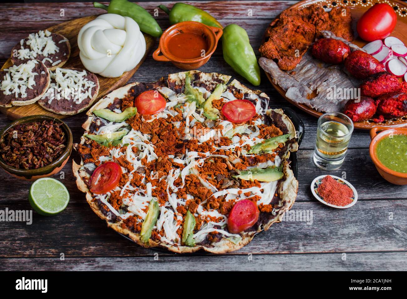 Tlayuda oaxaca hi-res stock photography and images - Alamy