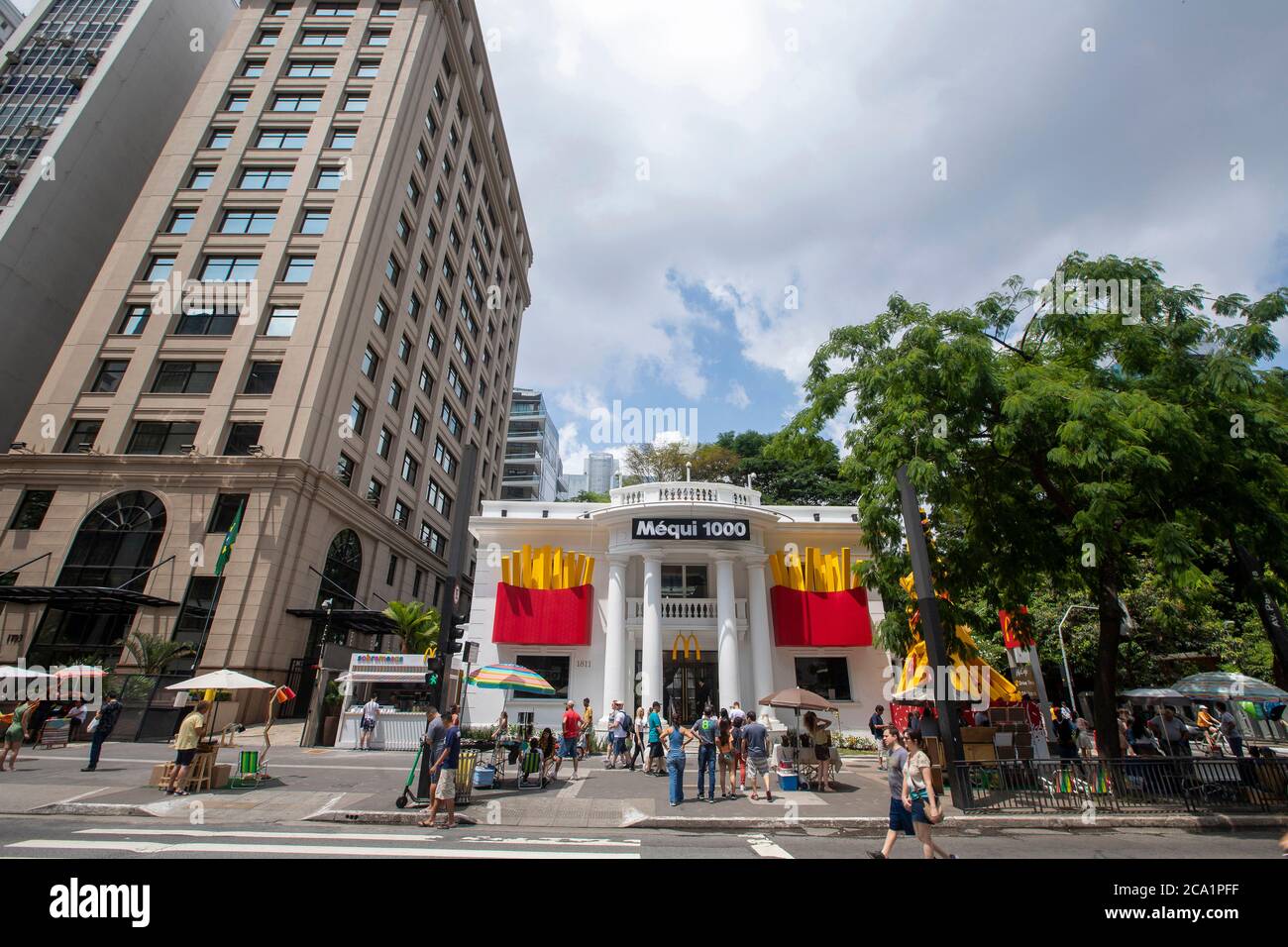 Mcdonalds building design hi-res stock photography and images - Alamy