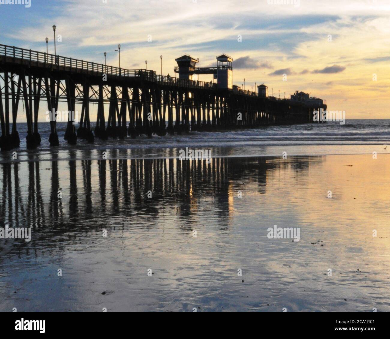 Oceanside pier hi-res stock photography and images - Alamy
