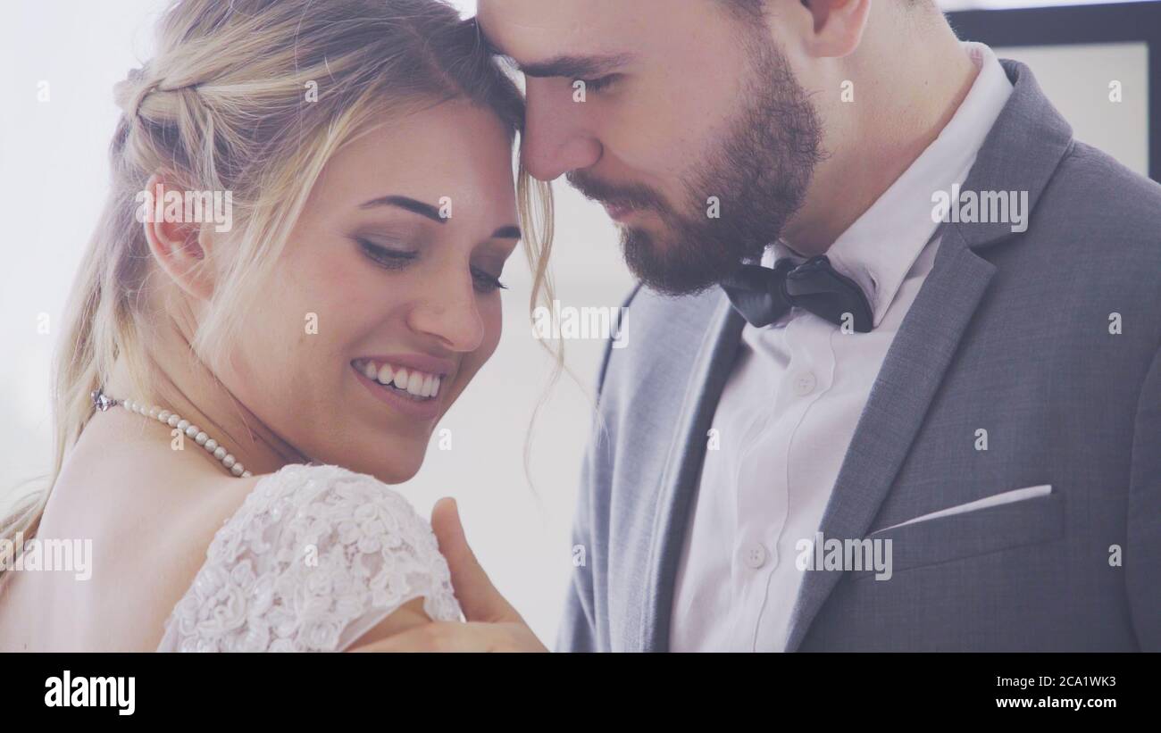Bride and groom in wedding dress prepare ceremony Stock Photo - Alamy