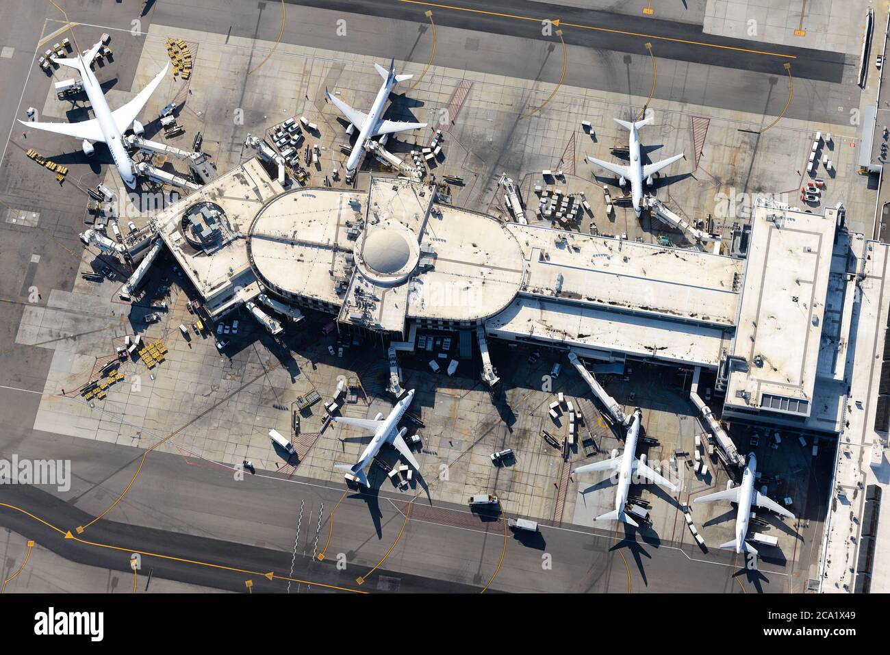 United Airlines Terminal 7 at Los Angeles International Airport (LAX ...