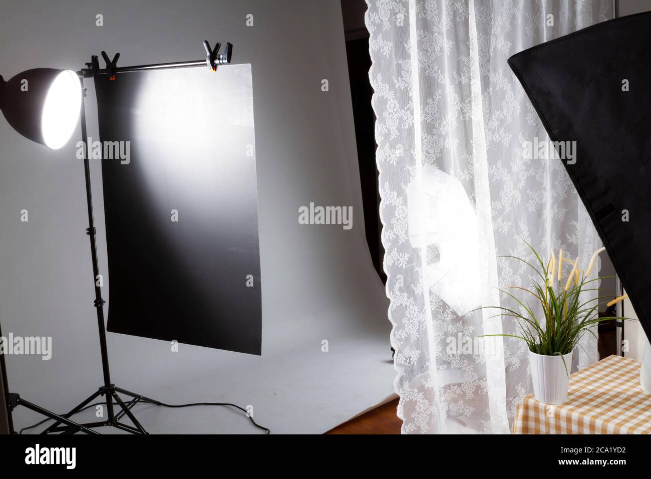 studio flash isolated Stock Photo - Alamy
