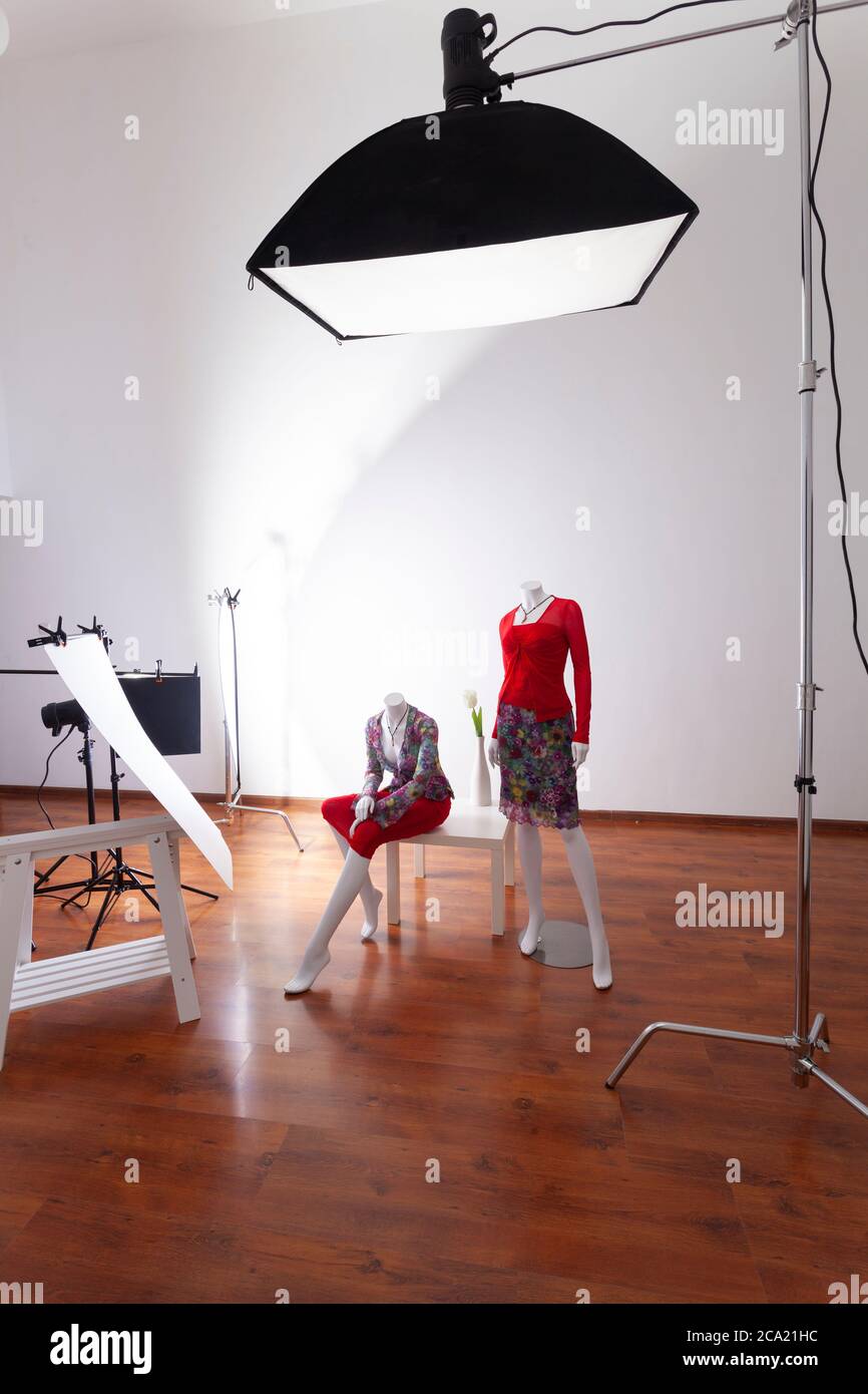studio flash isolated Stock Photo - Alamy