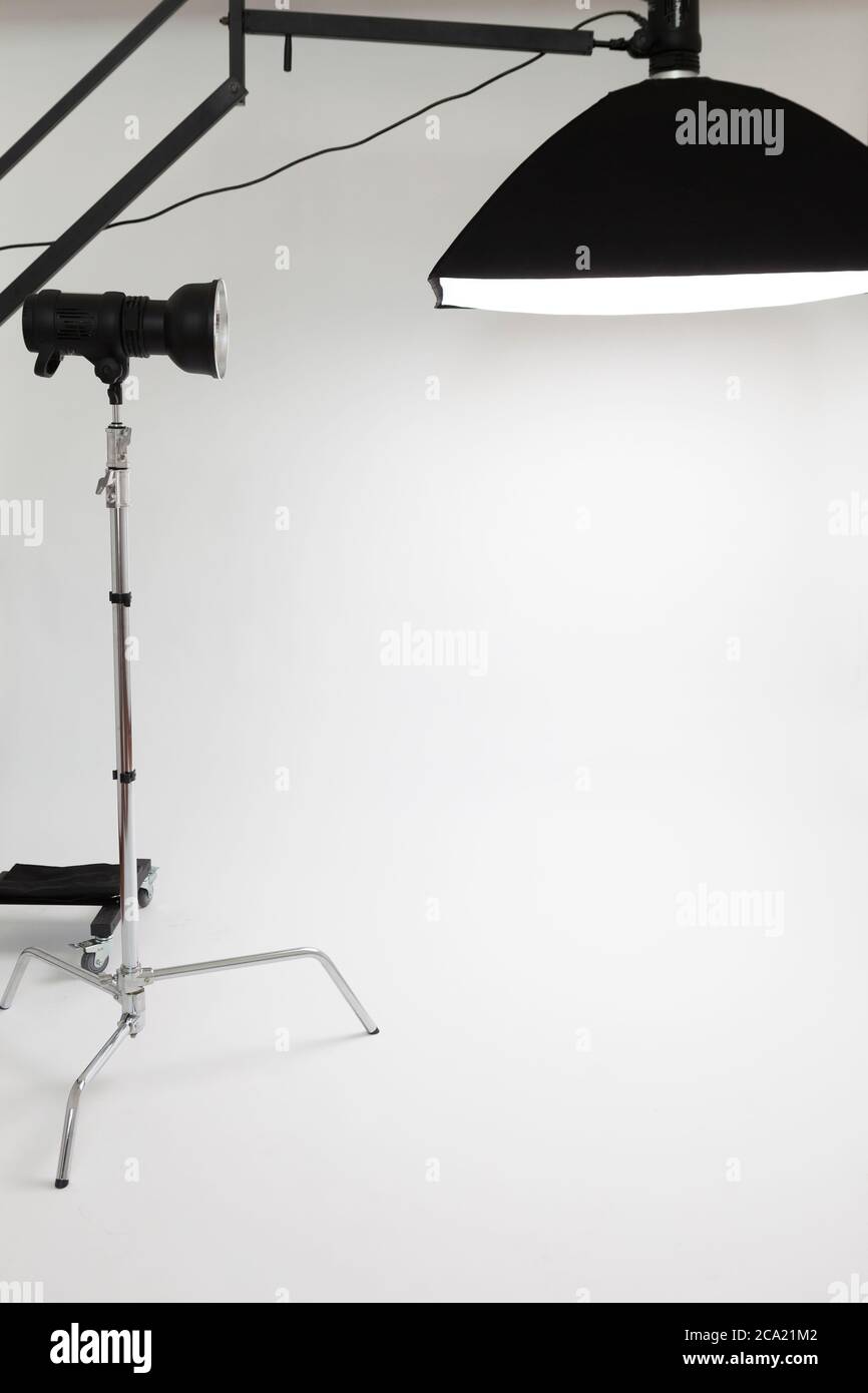 studio flash isolated Stock Photo - Alamy