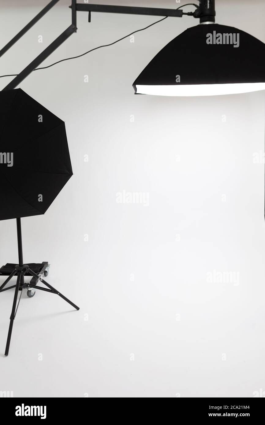 studio flash isolated Stock Photo - Alamy