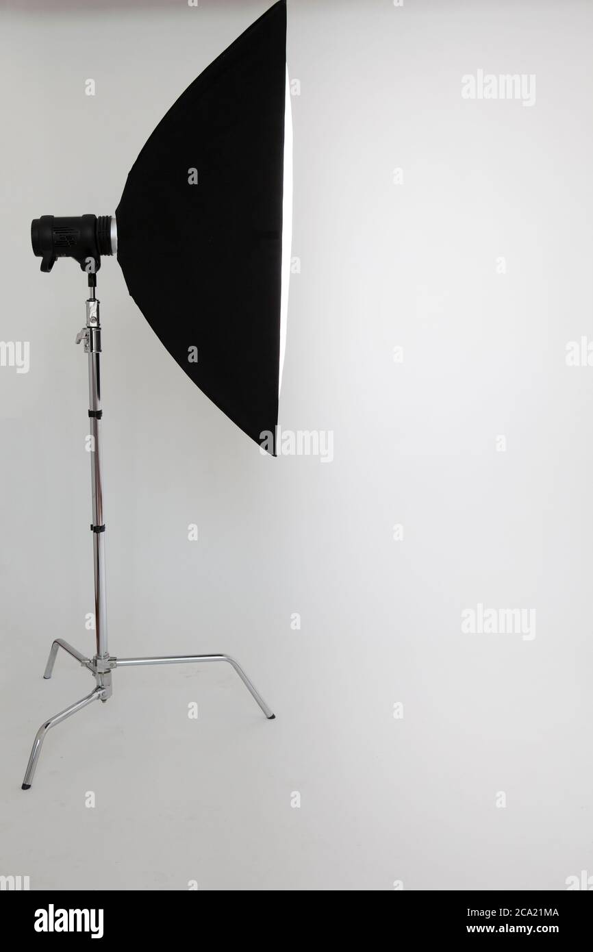 studio flash isolated Stock Photo - Alamy