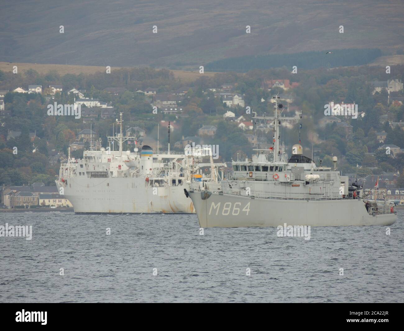 HNLMS Willemstad (M864), an Alkmaar-class minehunter of the Netherlands ...