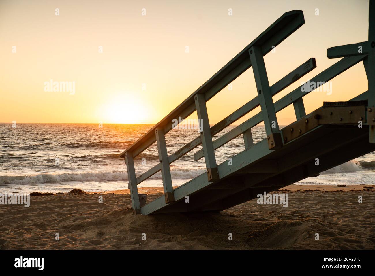 Los angeles life guard hi-res stock photography and images - Alamy