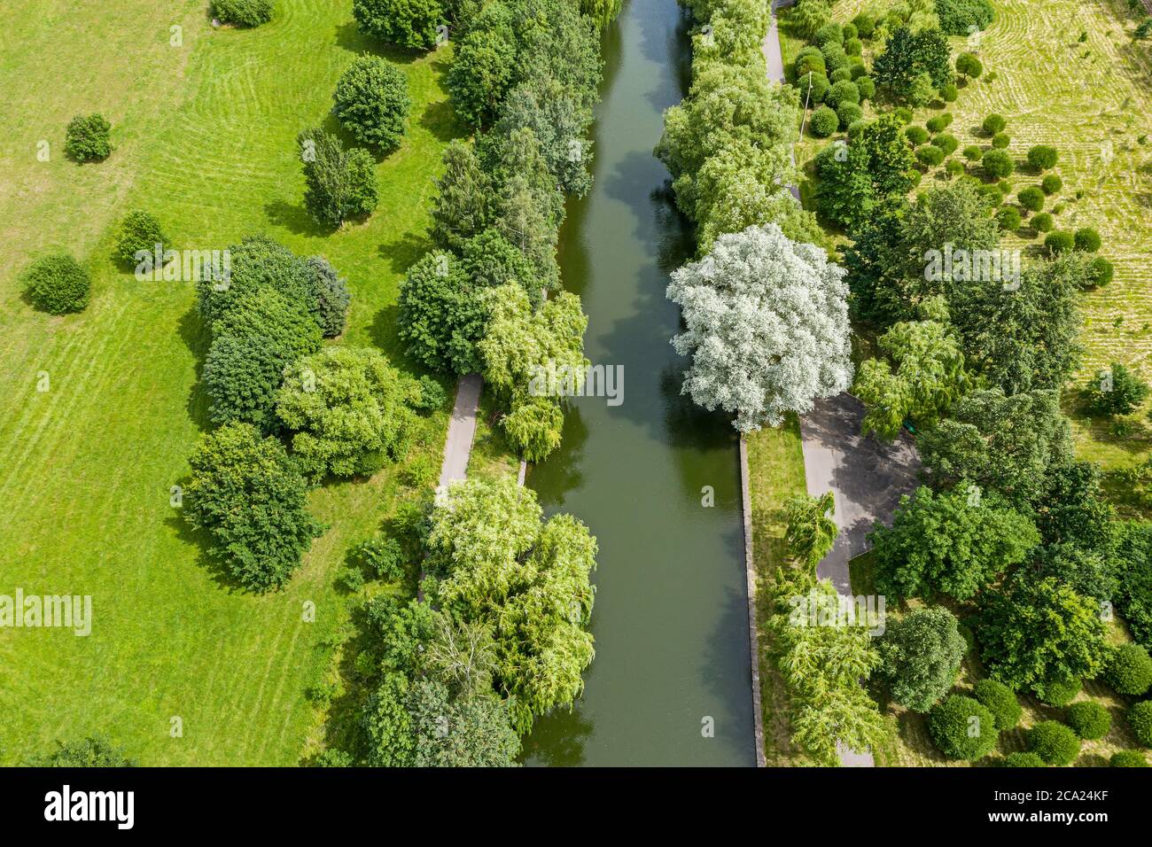 Beautiful scenic public park hi-res stock photography and images - Alamy