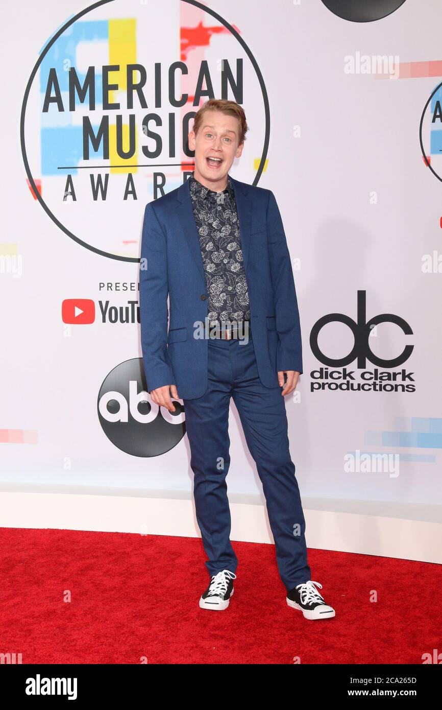 LOS ANGELES - OCT 9: Macaulay Culkin at the 2018 American Music Awards ...