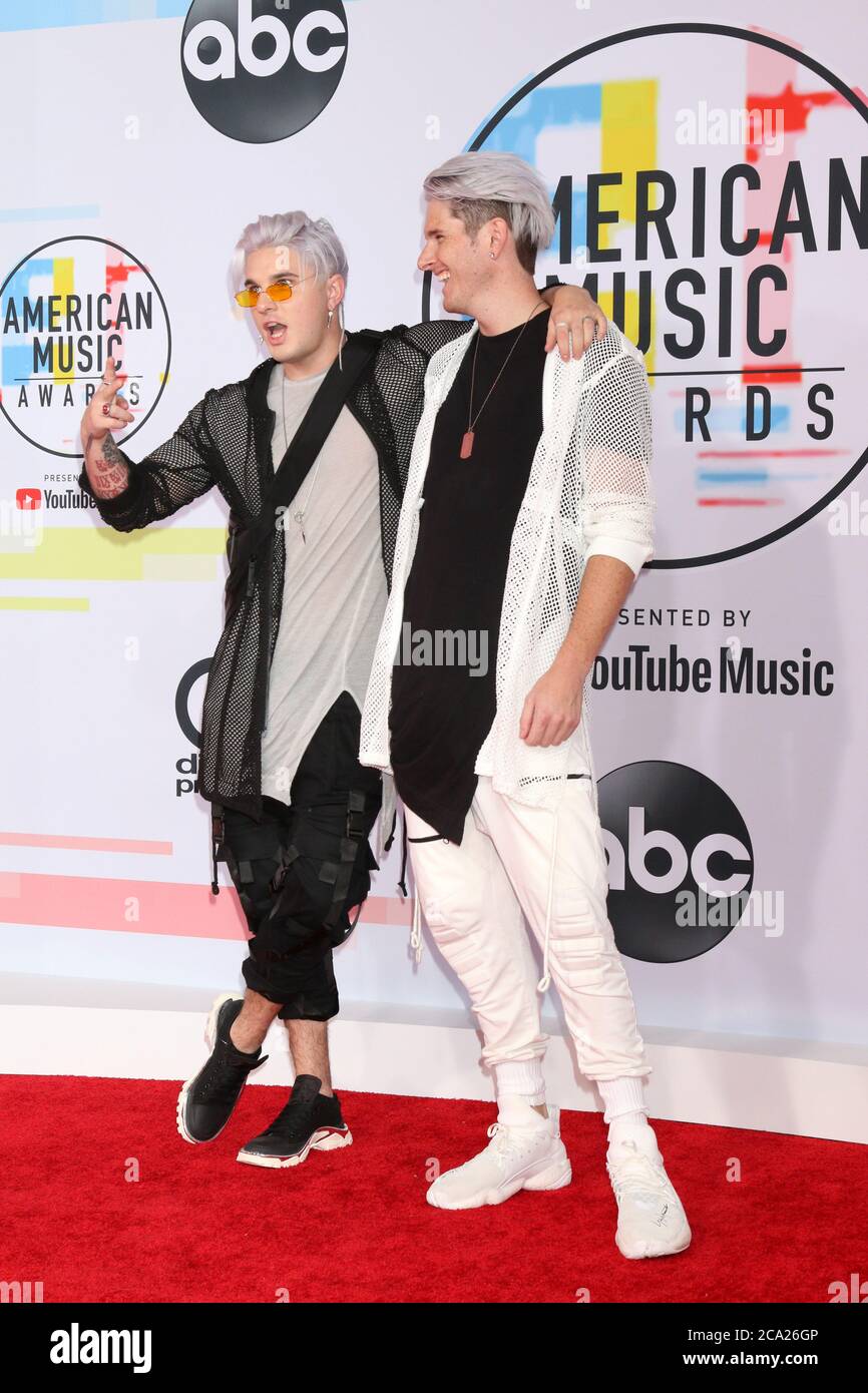 LOS ANGELES - OCT 9: Michael Trewartha, Kyle Trewartha, Grey at the ...