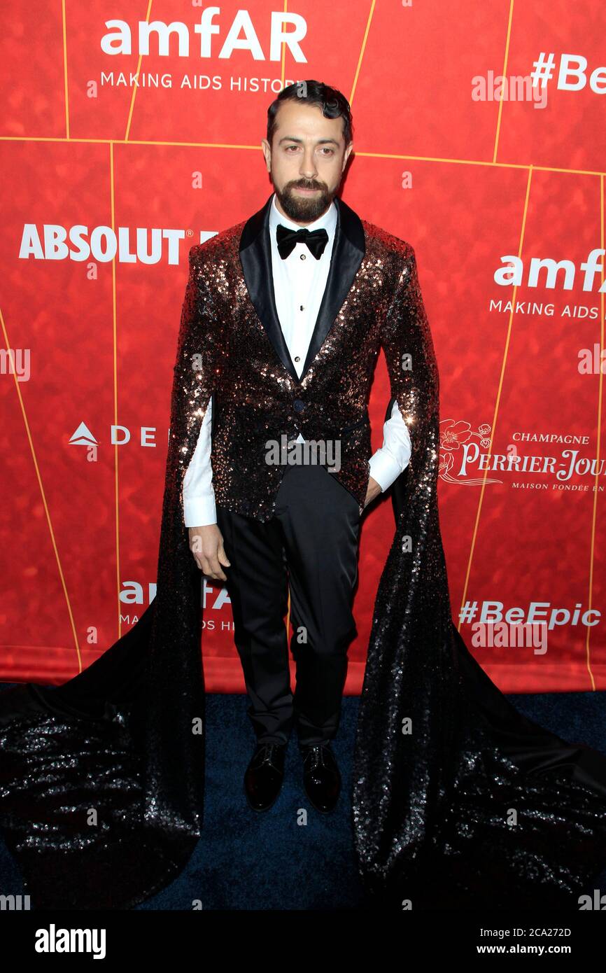 LOS ANGELES - OCT 18: Victor Luna at the 2018 amfAR Inspiration Gala at ...