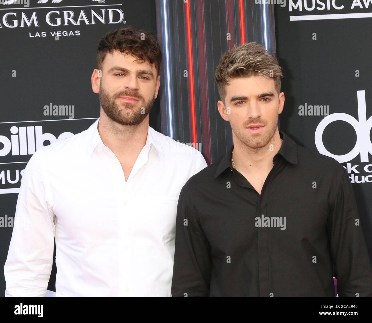 Chainsmokers alex pall andrew taggart hi-res stock photography and ...