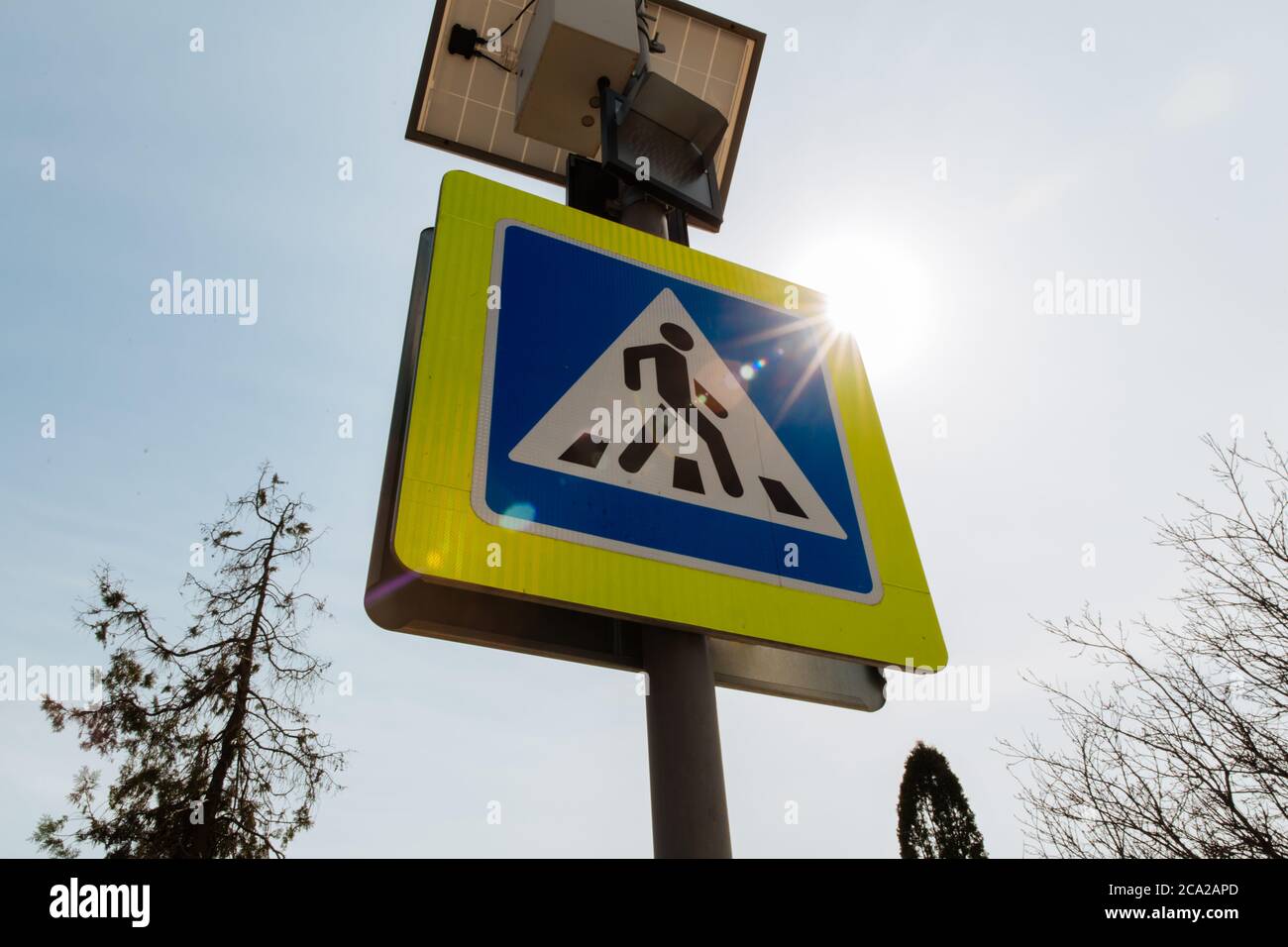 Solar powered traffic sign hi-res stock photography and images - Alamy