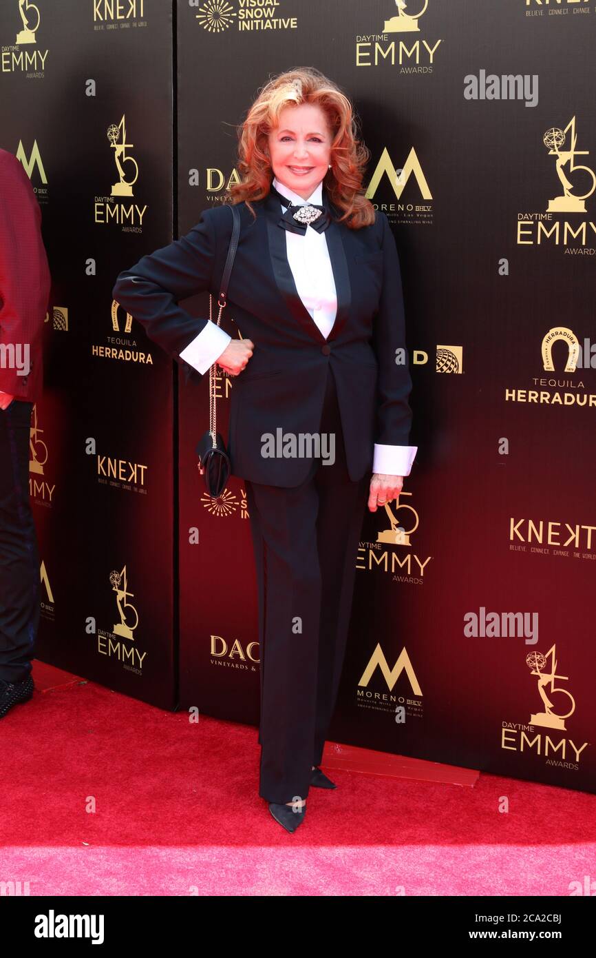 LOS ANGELES - APR 29: Suzanne Rogers at the 45th Daytime Emmy Awards at ...
