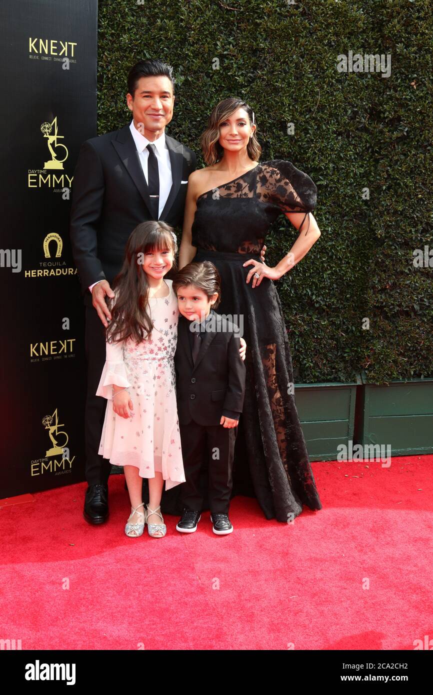 LOS ANGELES - APR 29: Mario Lopez, Courtney Laine Mazza Lopez, Gia ...