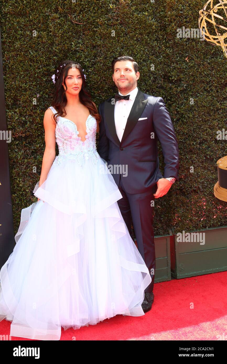 LOS ANGELES - APR 29: Jacqueline MacInnes Wood, Elan Ruspoli at the ...