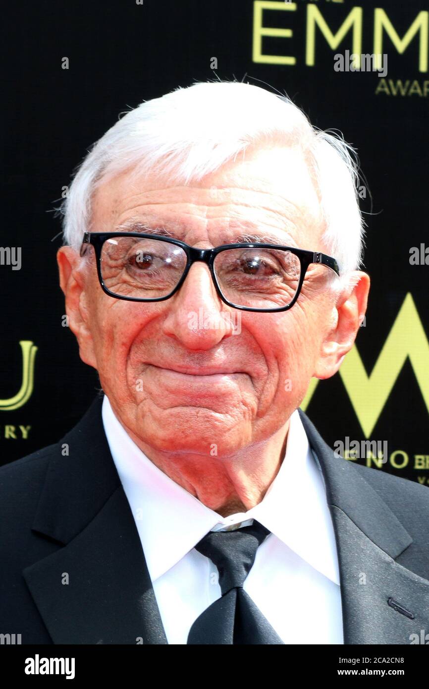 Jamie farr hi-res stock photography and images - Alamy