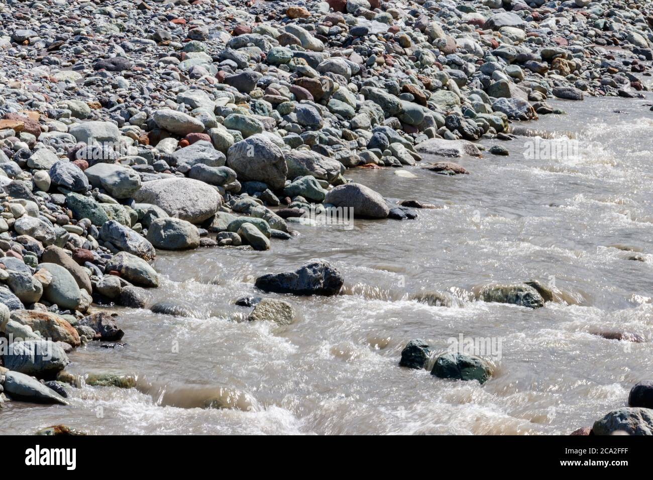 Shallow mountain river fast flow hi-res stock photography and images ...