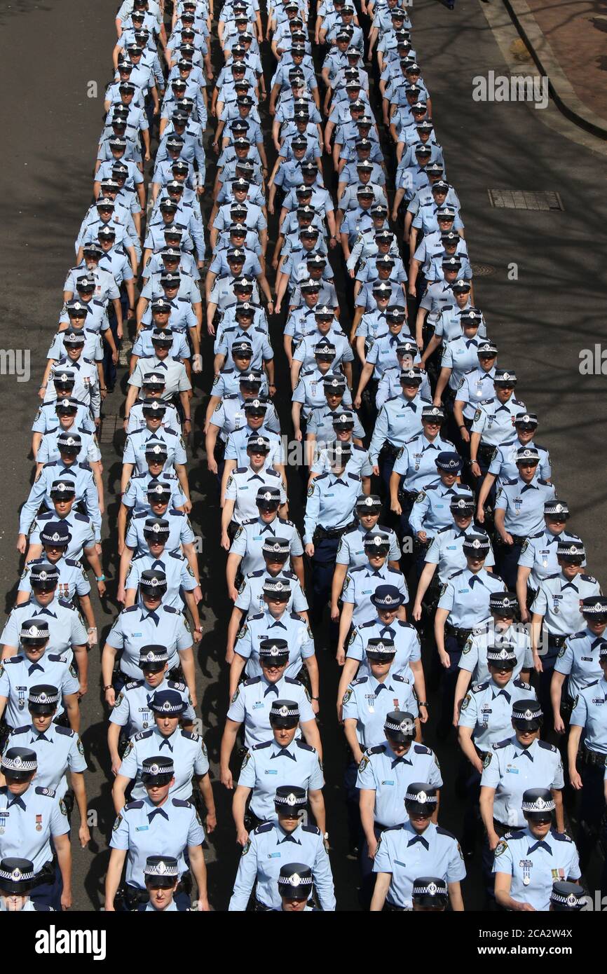 Parade in Sydney marks 100 years of women in policing Stock Photo - Alamy