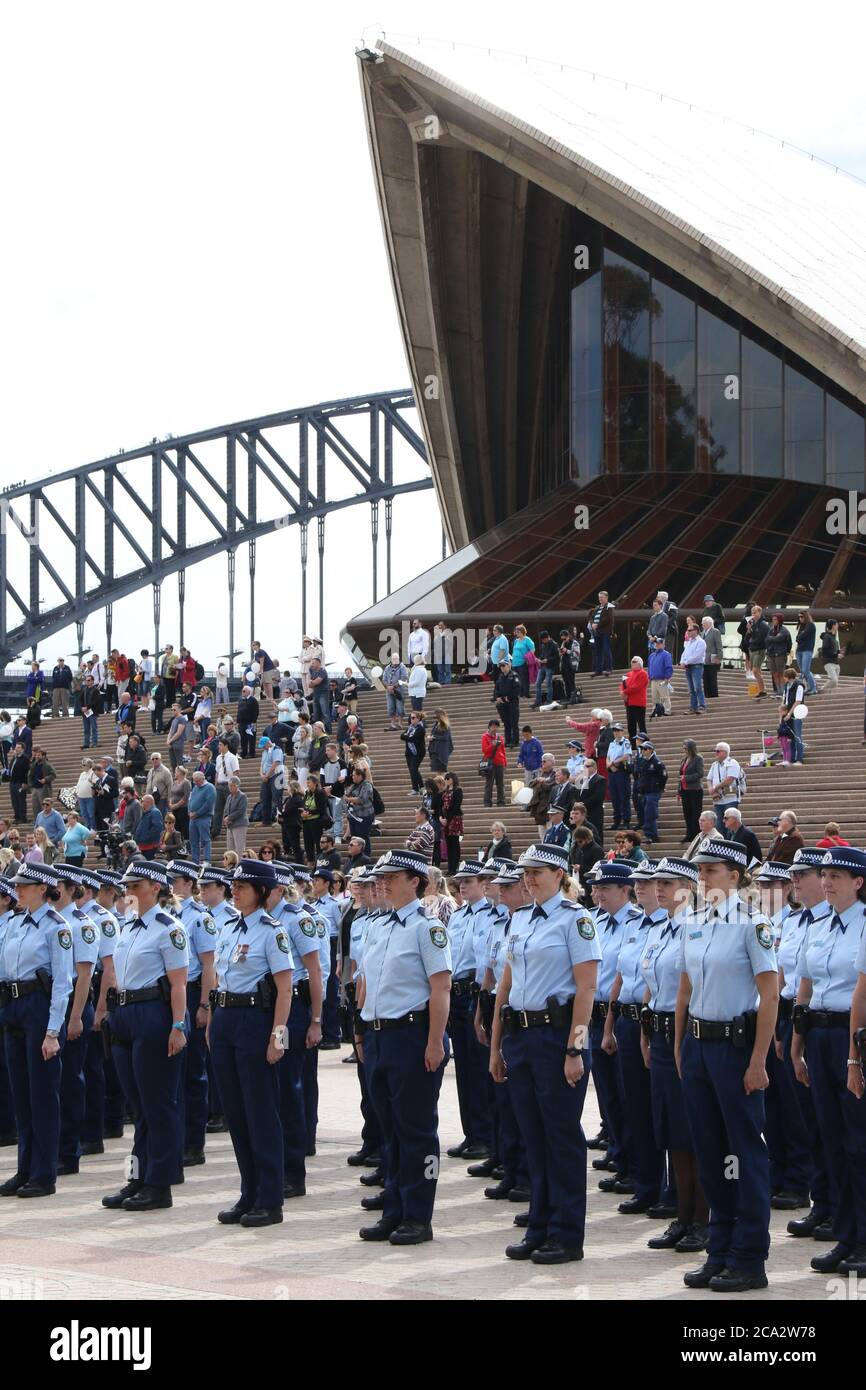 Parade in Sydney marks 100 years of women in policing Stock Photo - Alamy