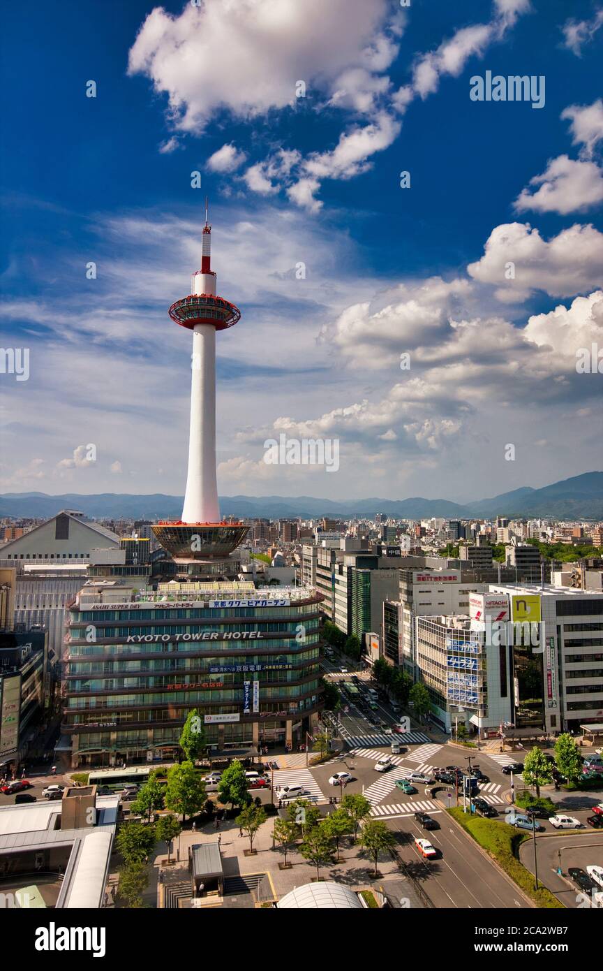 Kyoto architecture vertical hi-res stock photography and images - Alamy
