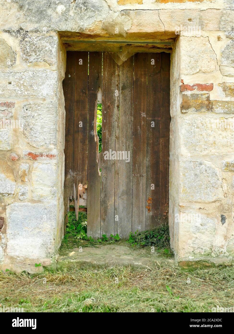 Rotting wooden structure hi-res stock photography and images - Alamy