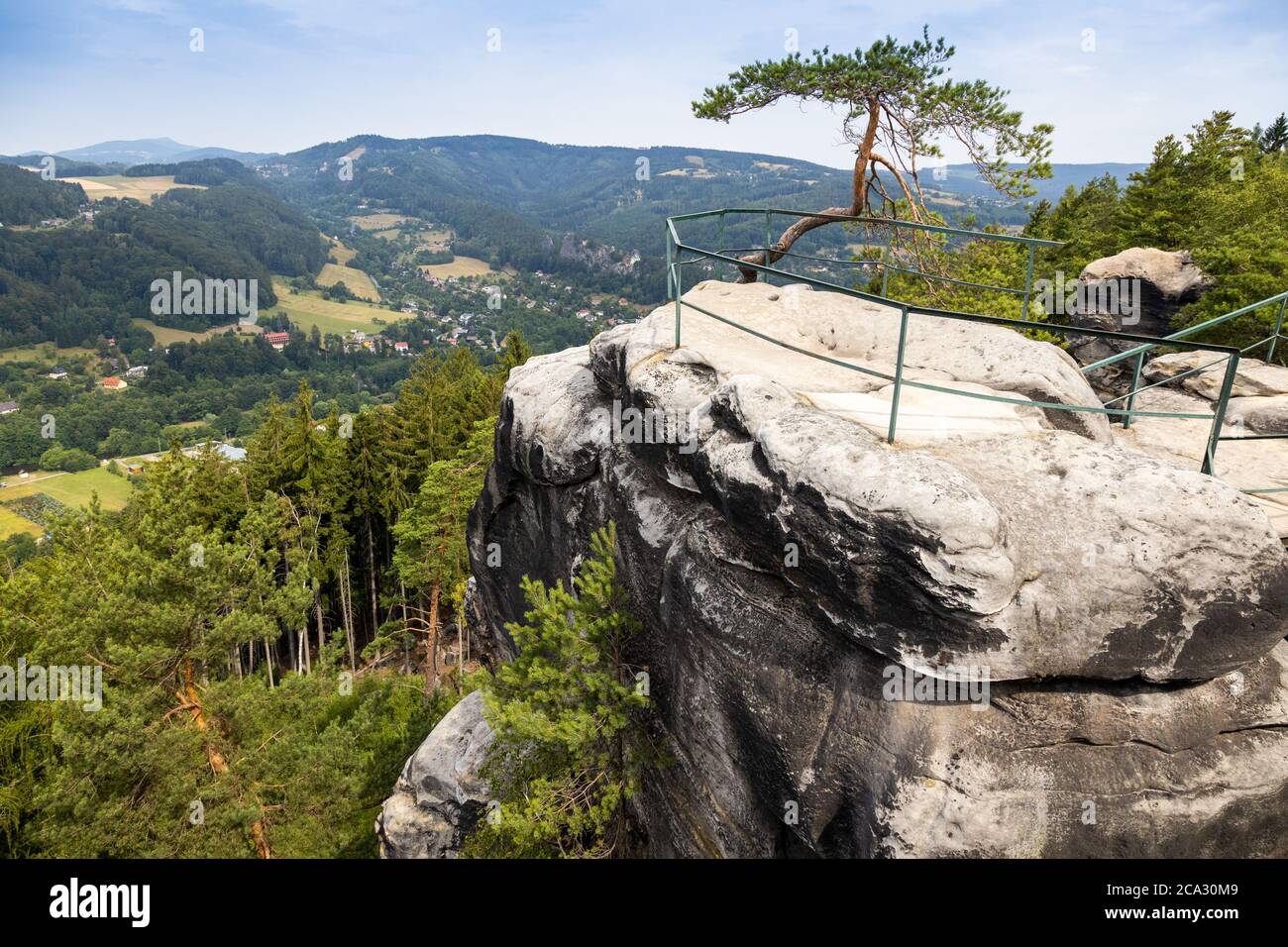 Husníkova vyhlídka, Skalni mesto, chranena krajinna oblast, vrch Sokol ...