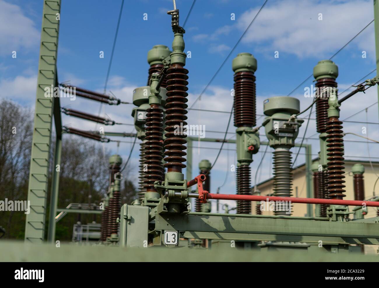 High voltage electrical substation hi-res stock photography and images ...