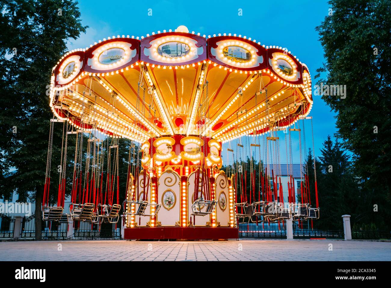 Empty carousel hi-res stock photography and images - Alamy