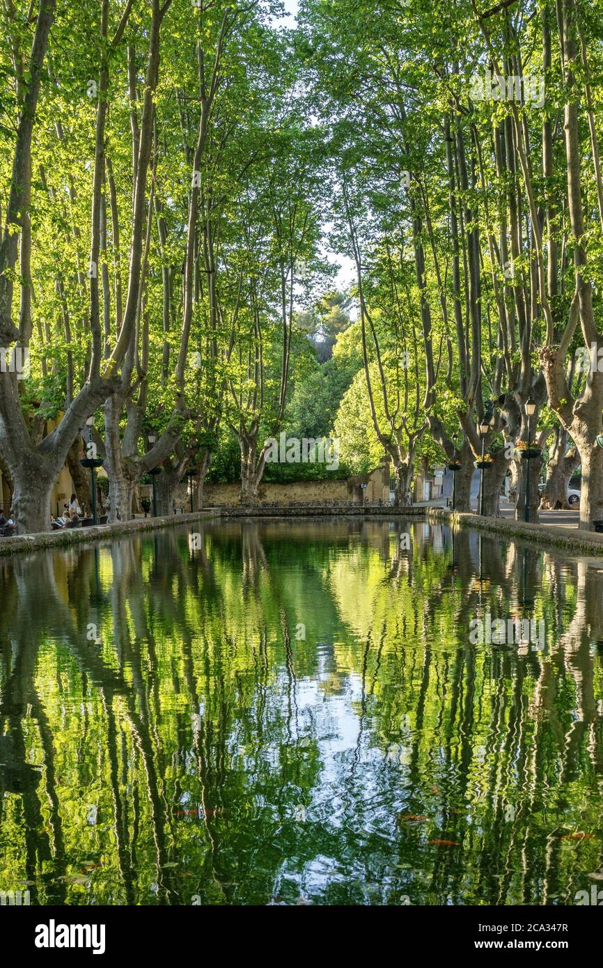 Cucuron hi-res stock photography and images - Alamy