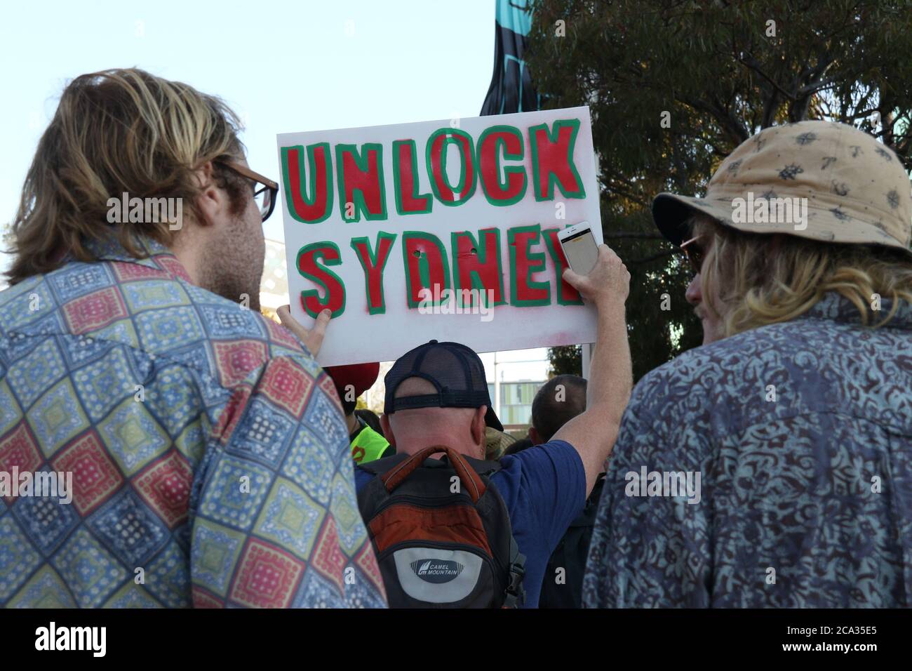 Drinking alcohol streets hi-res stock photography and images - Alamy