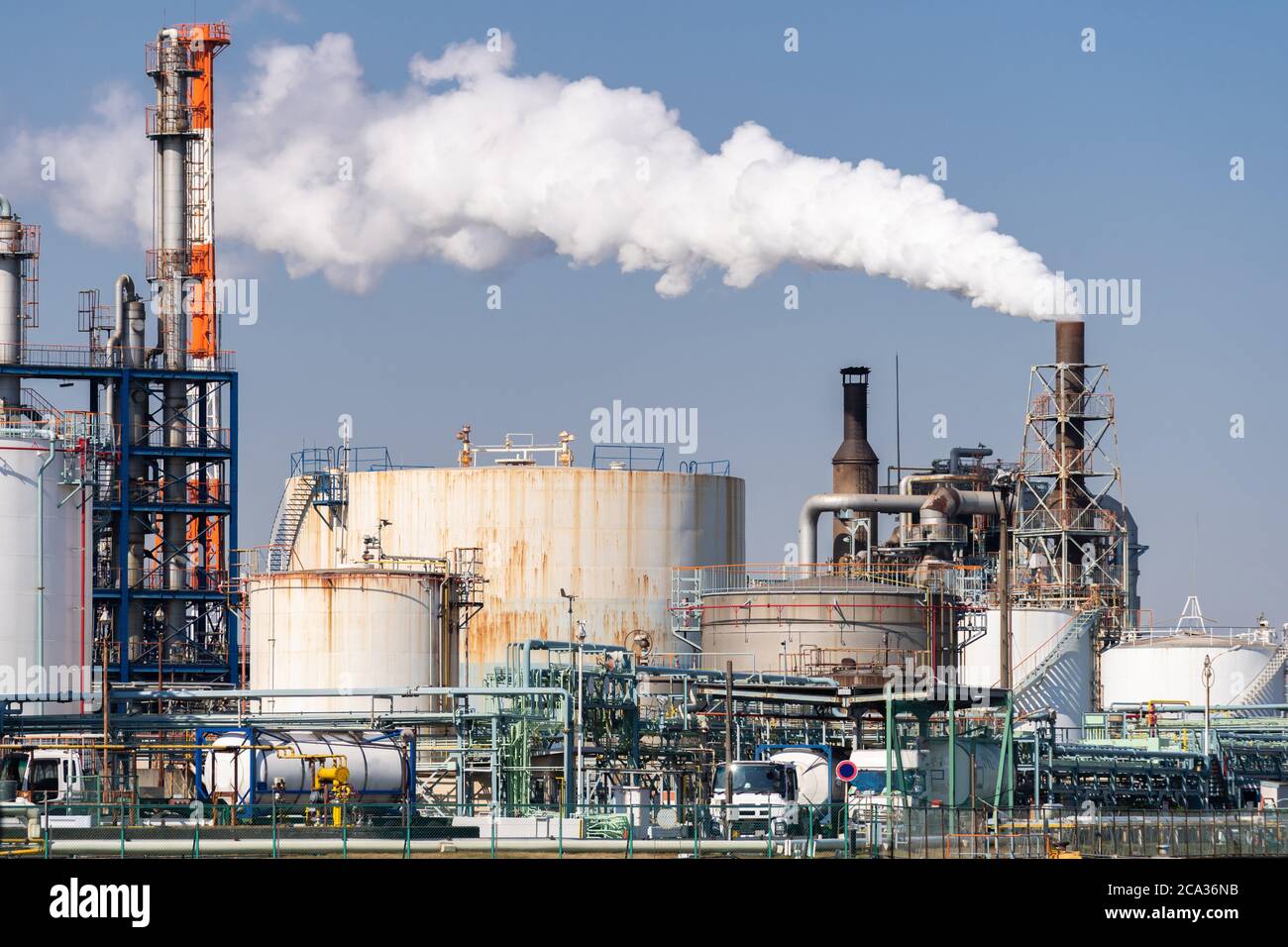 Tokyo factory production hi-res stock photography and images - Alamy
