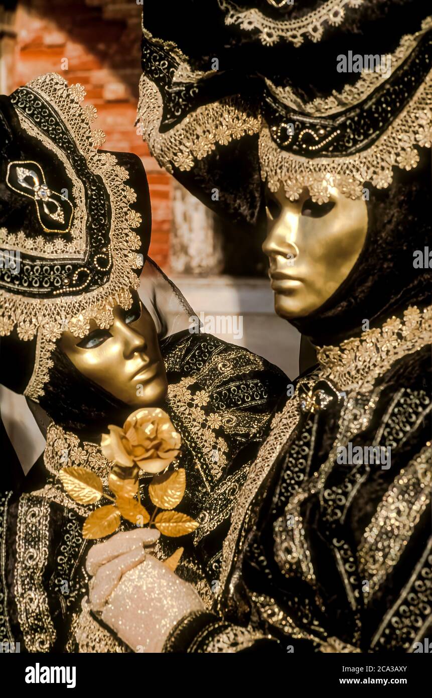 Costumes at venice carnival hi-res stock photography and images - Alamy