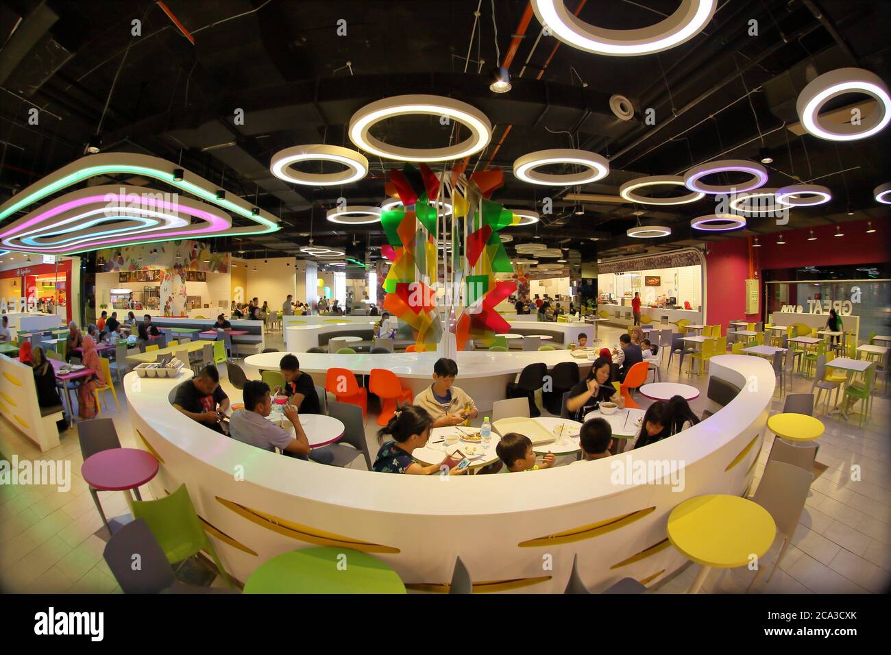 Inside indian shopping mall hi-res stock photography and images - Alamy