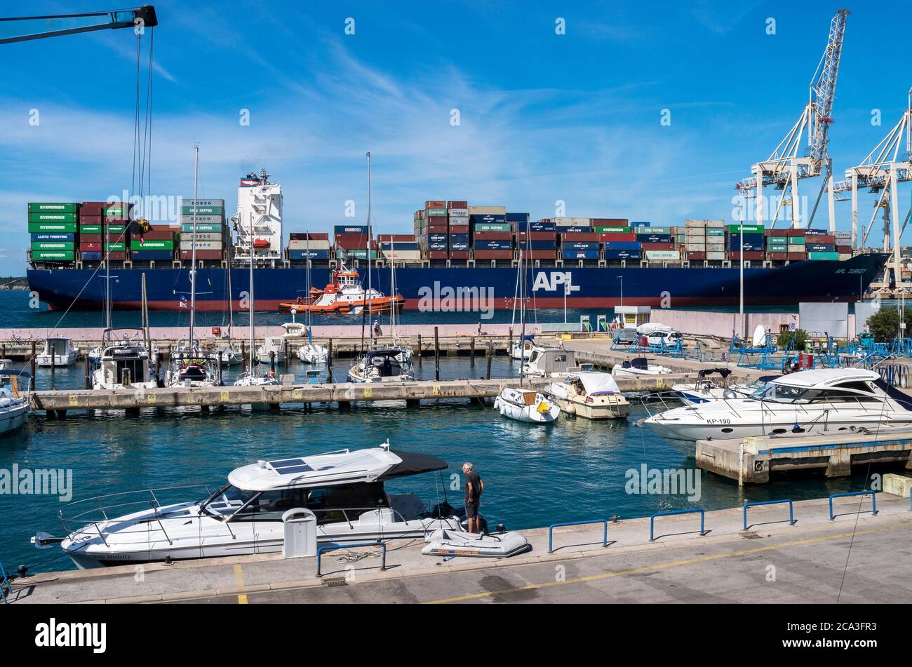 Port koper hi-res stock photography and images - Alamy