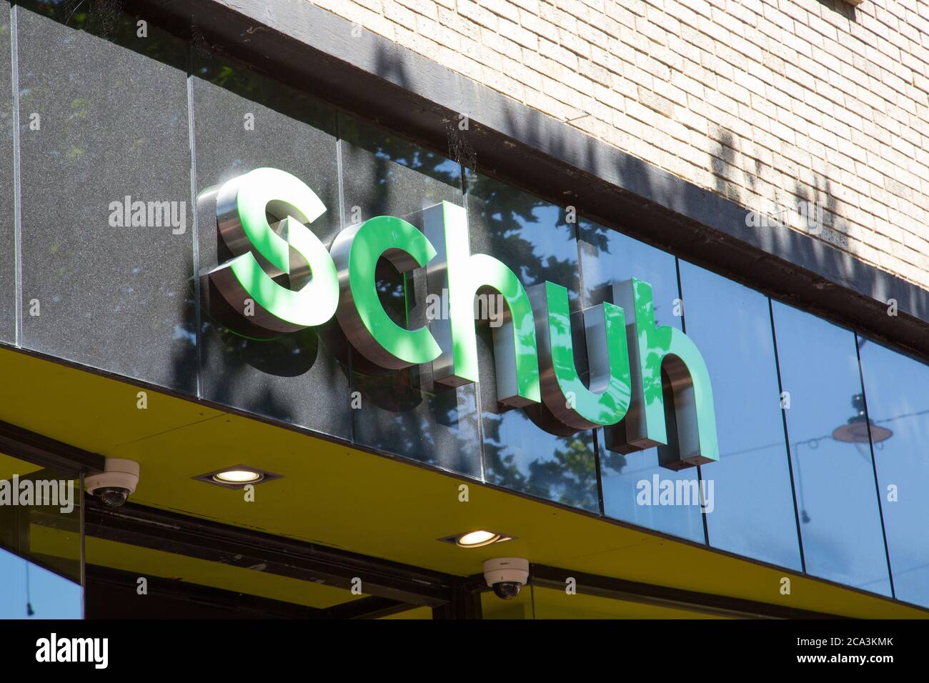 Schuh hi-res stock photography and images - Alamy