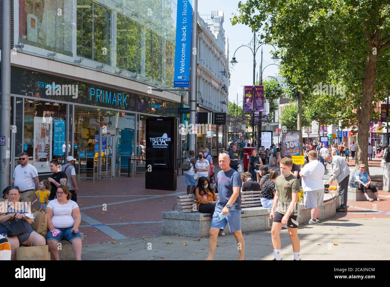 Broad Street, Reading, Berkshire Stock Photo - Alamy